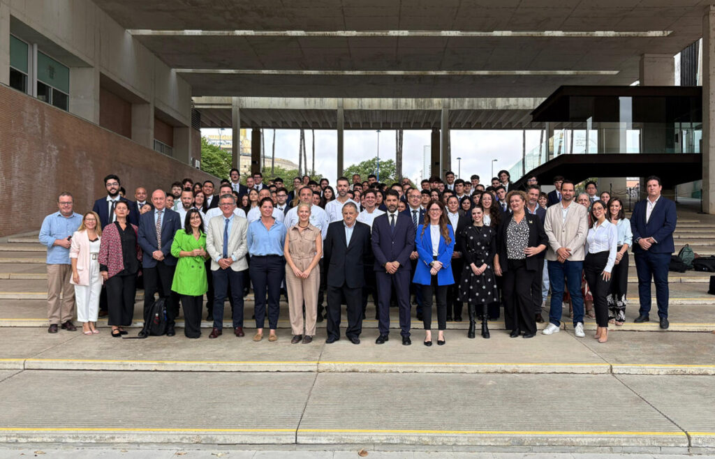 Vithas abre en Nervión su nuevo centro médico con 27 especialidades ...